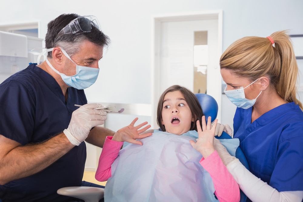What’s It Like to Work in a Dental Office? | Carrington College
