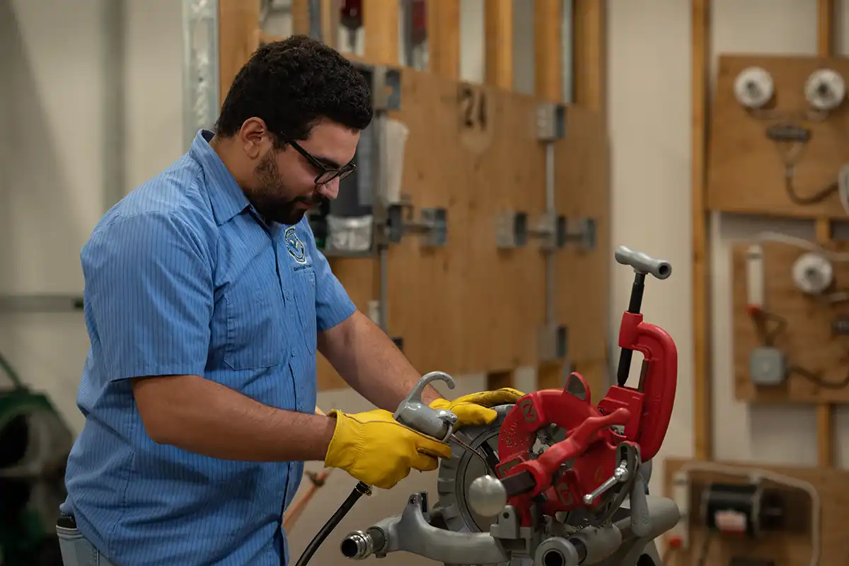 Phoenix Trades Education Center | Carrington College