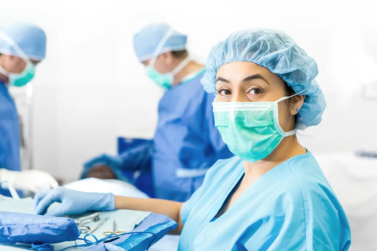 Career Guide: How to Become a Surgical Technologist | Carrington College